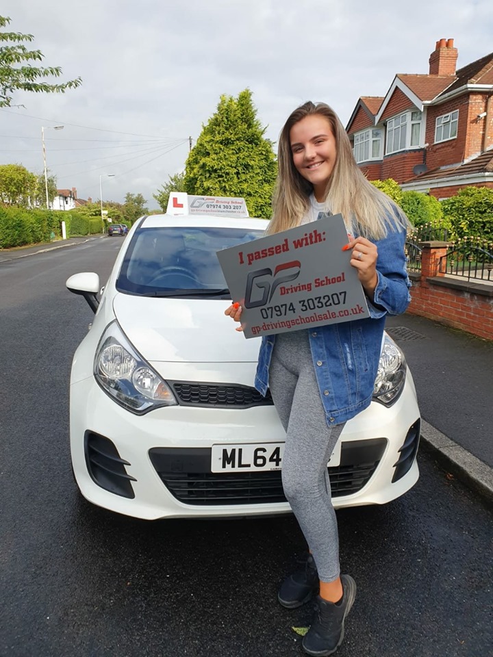 Driving Lessons in Irlam - Driving School in Irlam - GP Driving School